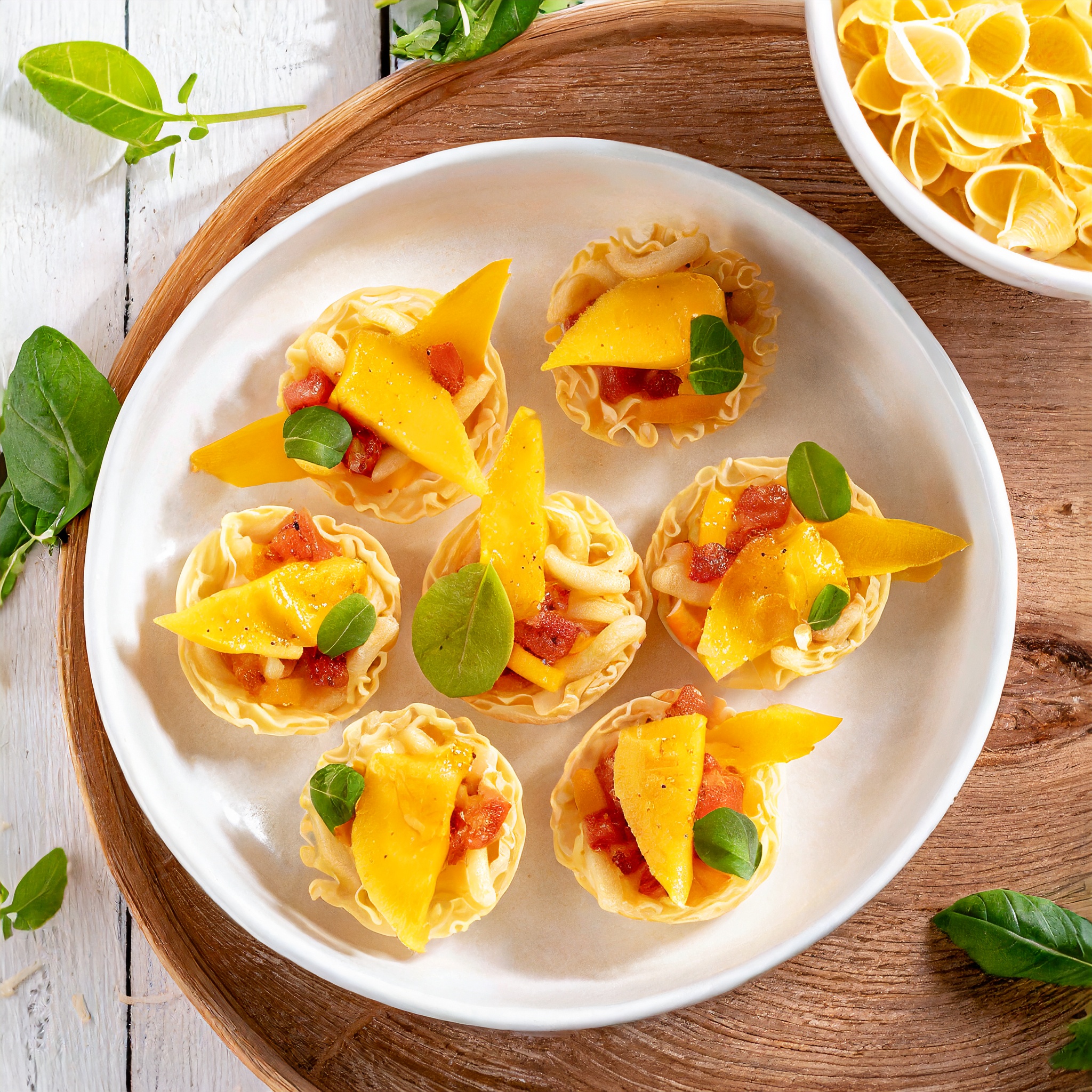 Recette de Canapés croustillants à la salsa de mangue