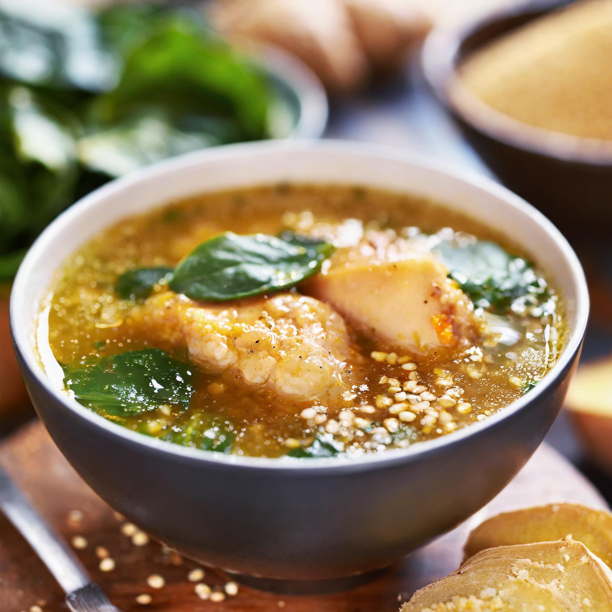 Recette de Soupe poulet, quinoa et gingembre