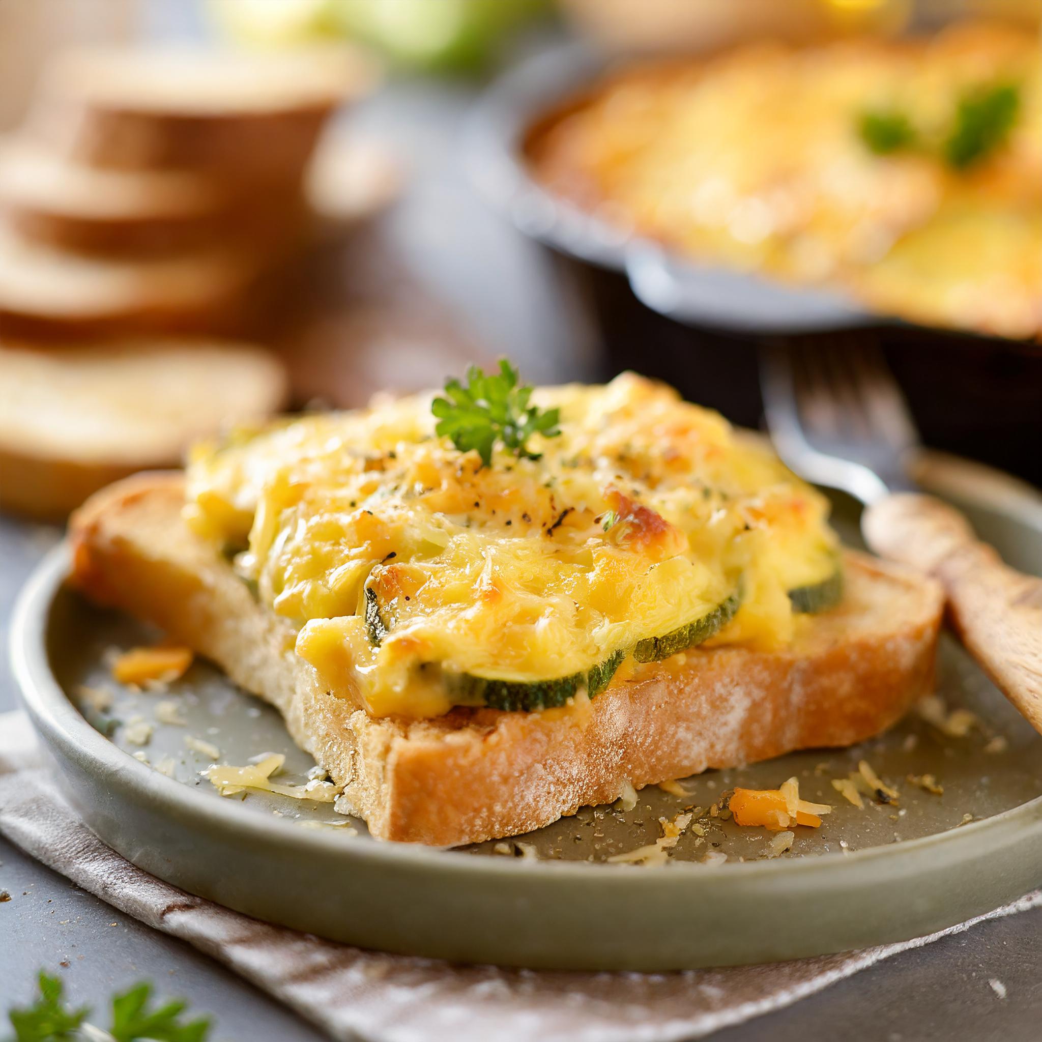 Recette de Toasts courgettes et cheddar